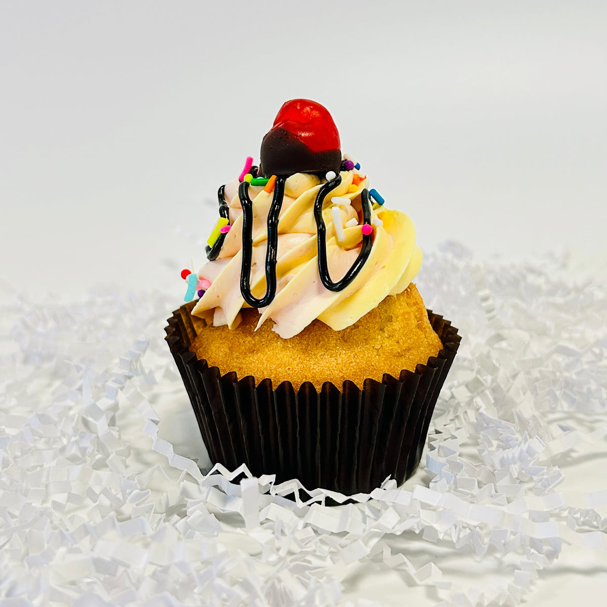 banana split – Jeannette's Custom Cakes